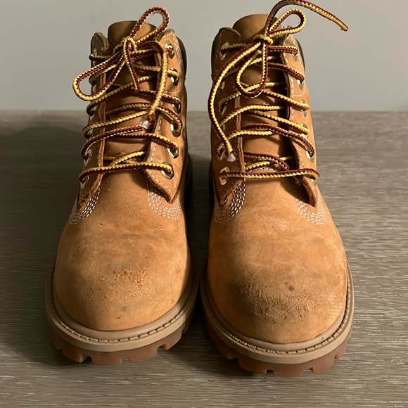 Timberland | Shoes | Timberland Wheat Boots Lots Of Wear On Front See ...